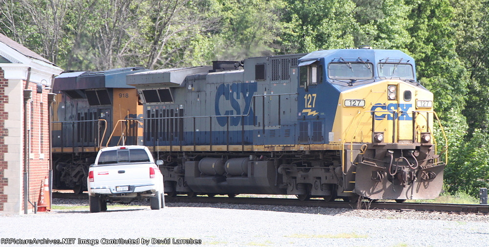CSX 127 westbound